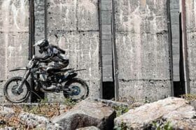 Der "Oldie" Gerhard Forster siegt beim Extremenduro in Meltewitz ...